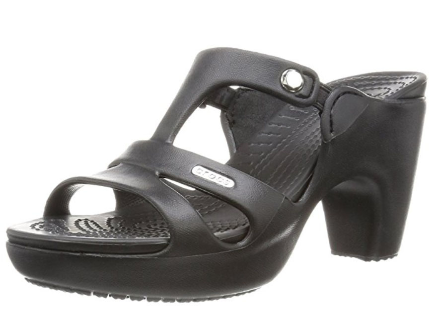 Hanno messo il tacco sotto le Crocs!