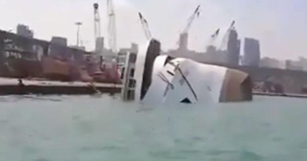 La nave Orient Queen affonda nel porto di Beirut: il video | RDS 100% ...